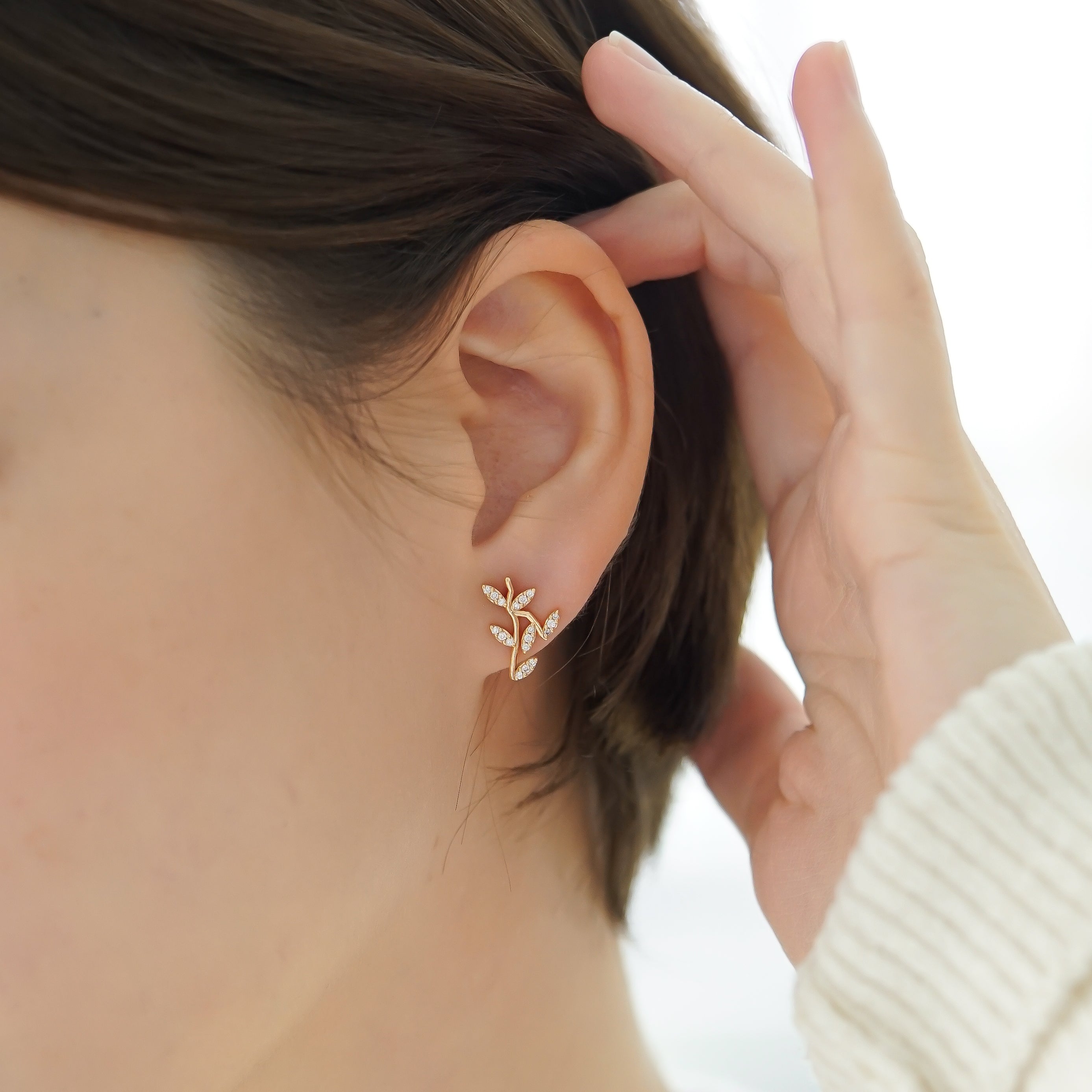 YAPRAK PIRLANTA KÜPE – Burcu Okut Jewellery